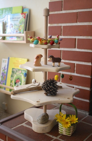Create a Nature Table in Your Home from Buggy and Buddy