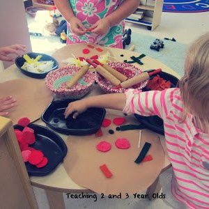 24 Practical Pretend Play Ideas + Why Pretend Play is So Important
