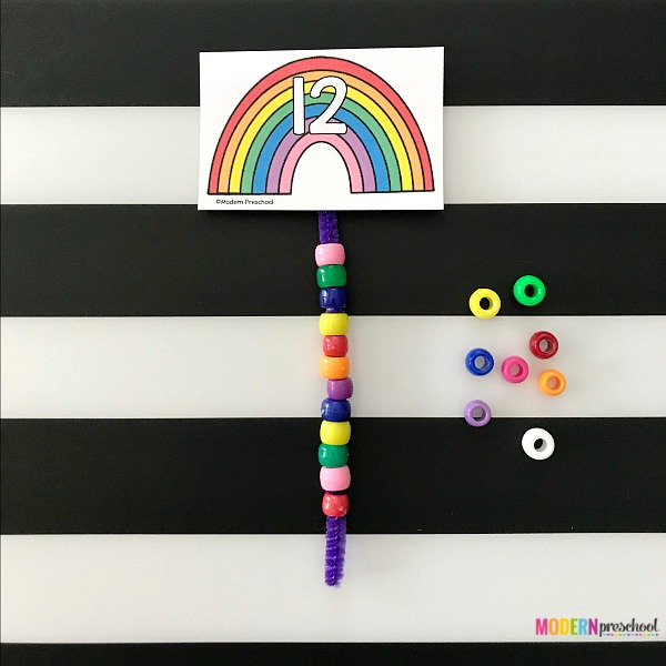 33 St. Patrick's Day Crafts for Kids that Boost Fine Motor Skills - HOAWG