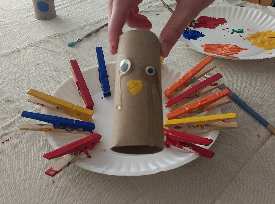Inspire Gratitude with Thankful Turkey Clothespin Craft - HOAWG