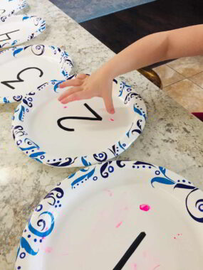 Finger Paint Counting Activity Simple for Preschoolers | HOAWG