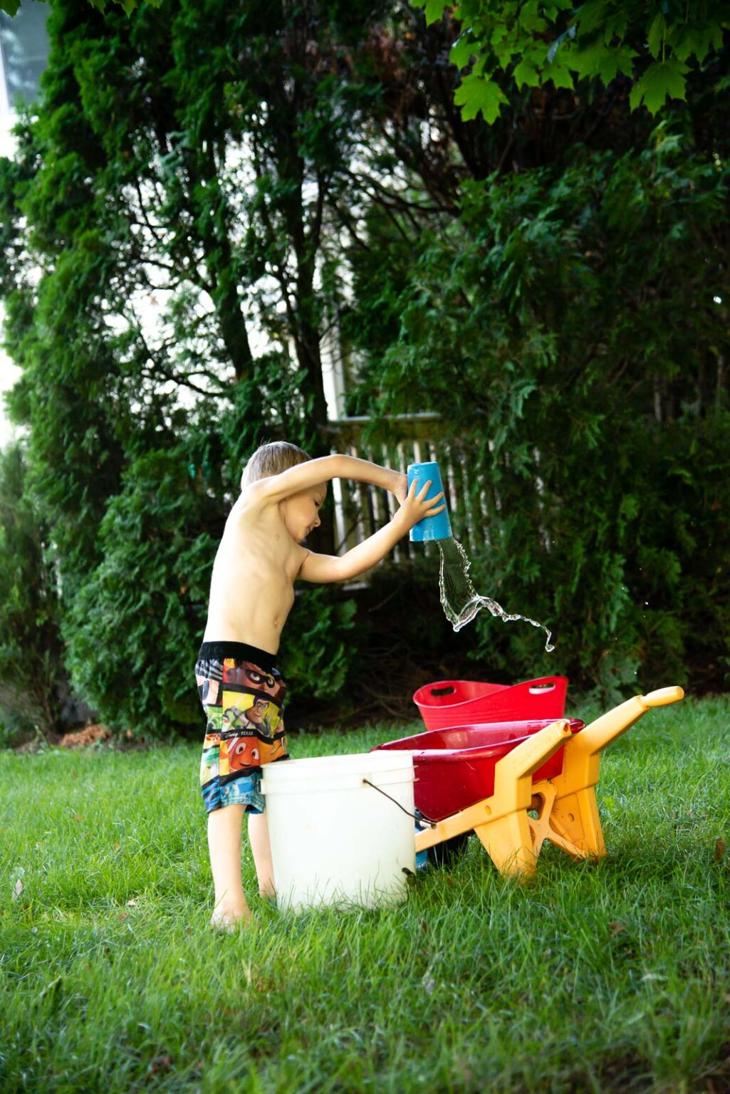 Simple & Exciting Backyard Outdoor Water Obstacle Course - HOAWG