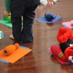 21 Color Activities for Toddlers to Match, Sort, Play & Have Fun! - HOAWG