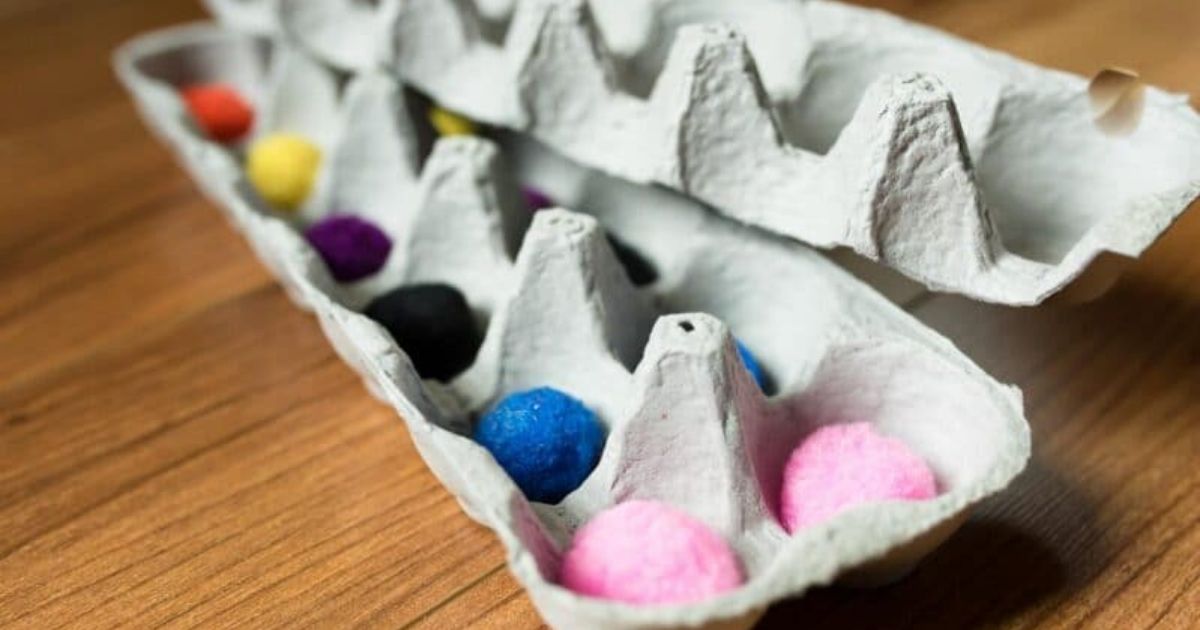 Easy DIY Memory Matching Game for Kids to Play - HOAWG