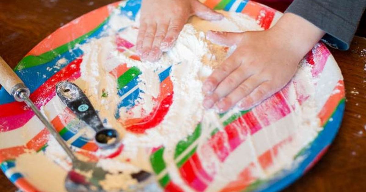 Flour Sensory Play for Toddlers (& Easy Clean Up Ideas Too)