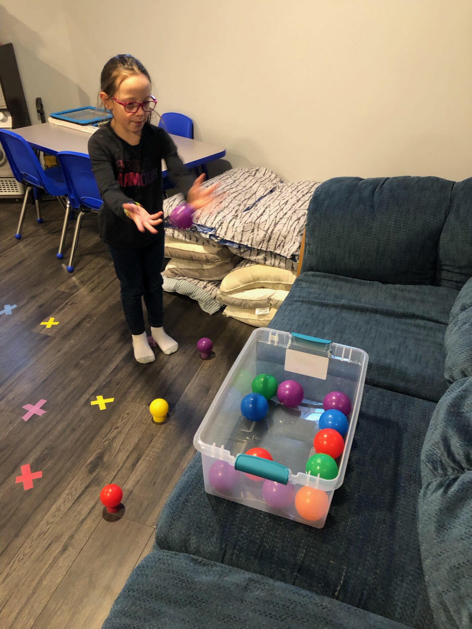 Hopping Activity for Preschoolers to Match Colors - HOAWG