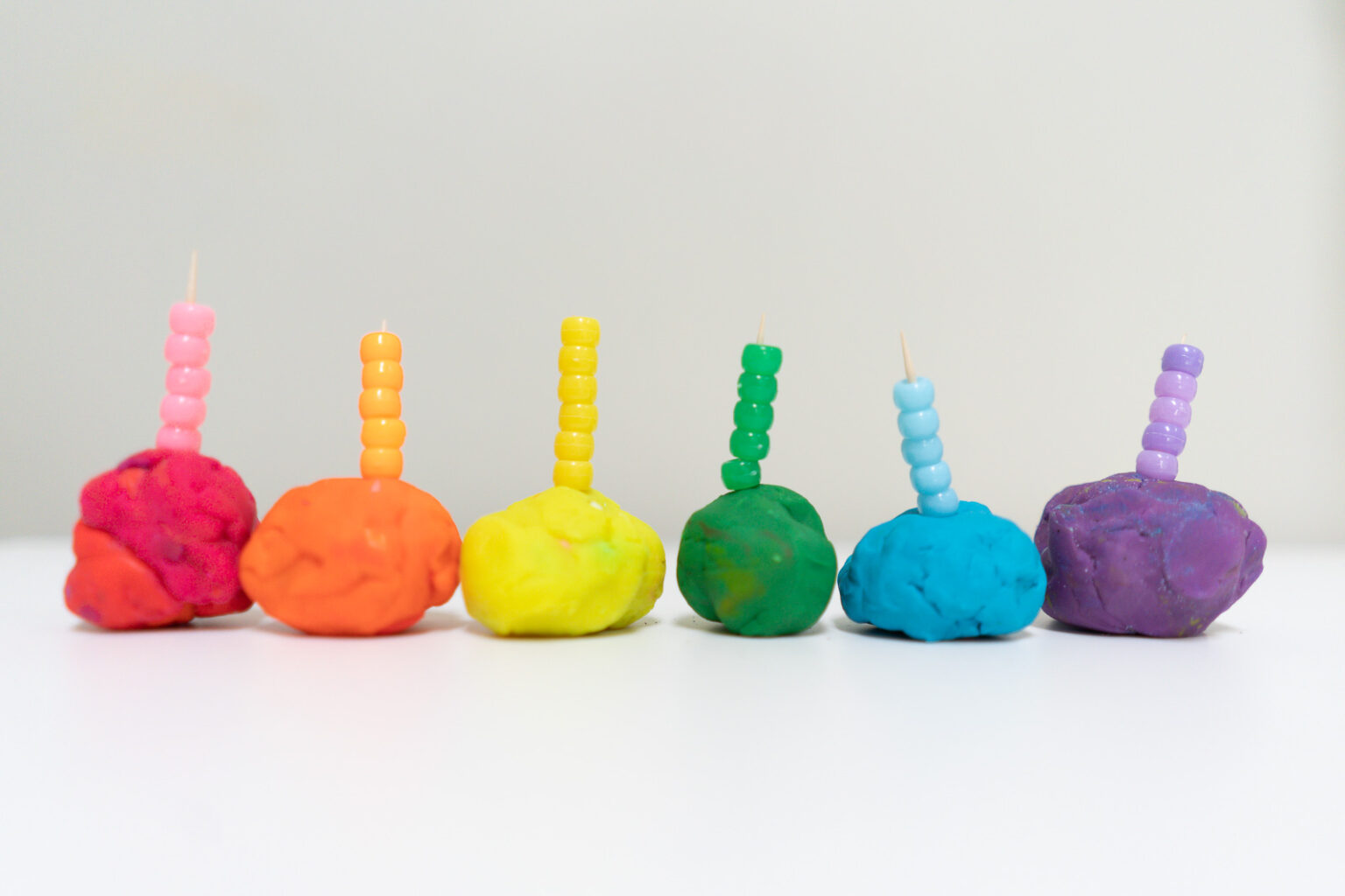 Creative Color Sorting Activity to Make with Play Dough, Beads, and ...