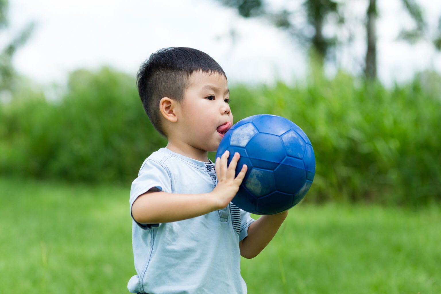 Alphabet Ball Game for Preschoolers - hands on : as we grow