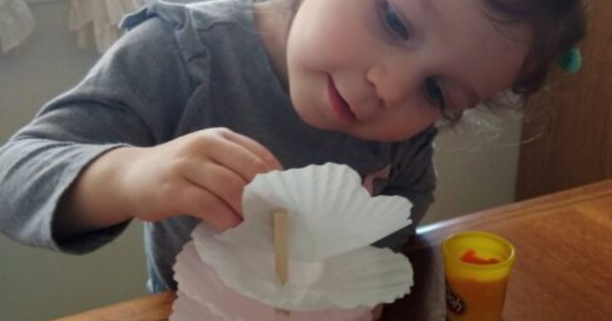 Easy Cupcake Liner Flowers! Simplified for Toddlers to Practice Threading